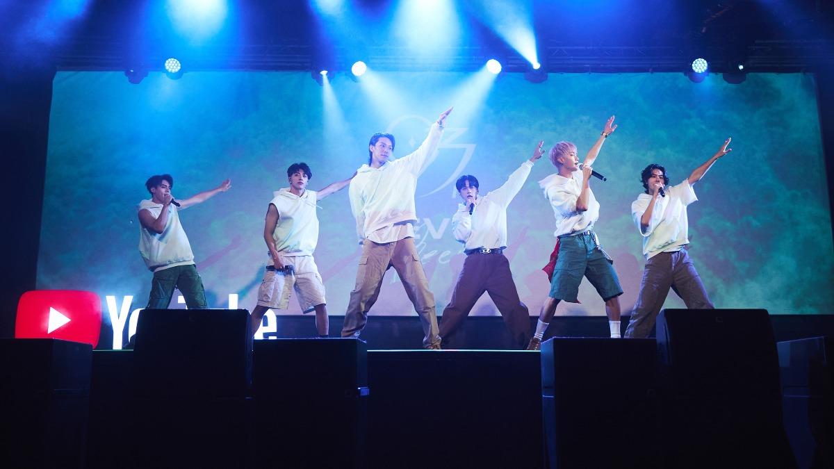 Ozone慶成軍3年！接棒Lisa創驚人紀錄 佳辰爆練舞落淚內幕│TVBS新聞網