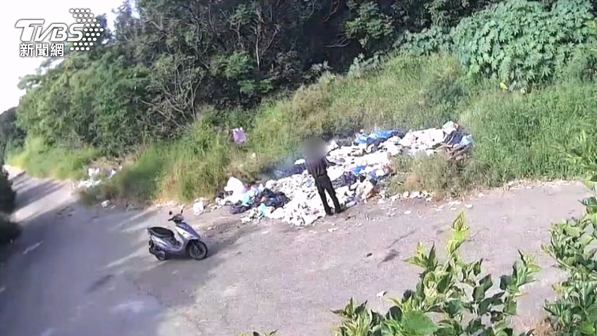空汙老翁「焚燒垃圾」遭AI逮到！74歲獨居翁騎車逃 警1招揪人│TVBS新聞網