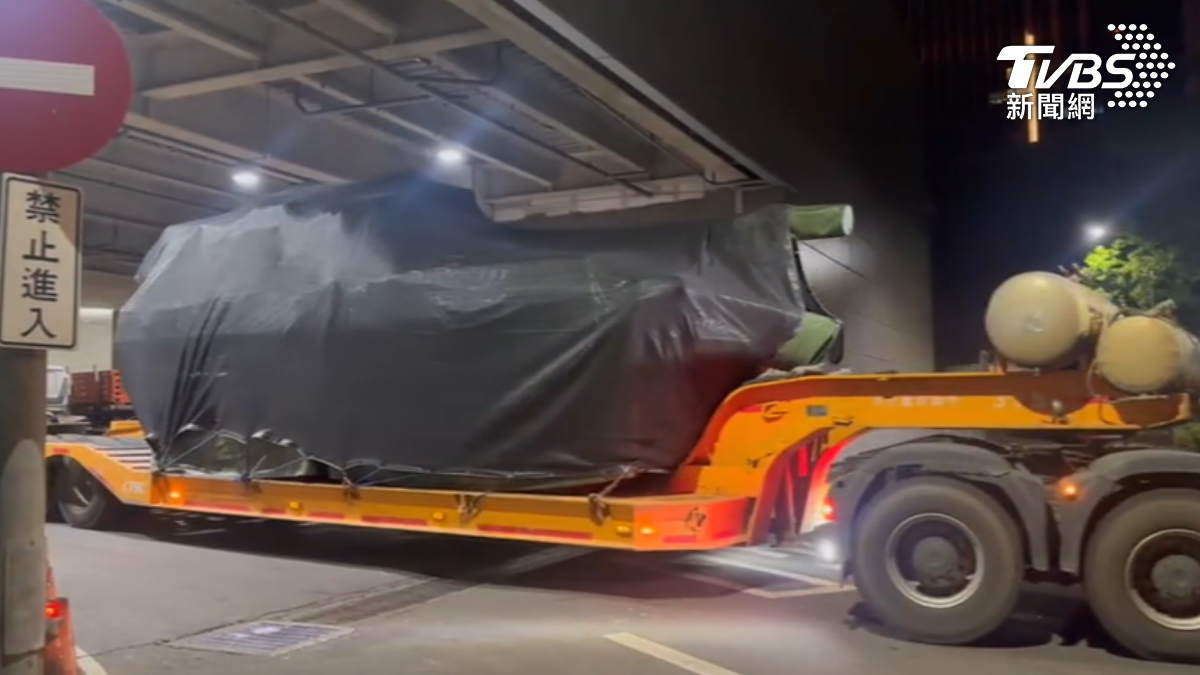 獨家直擊！ 國防展9/18登場 來看哪些新重裝備趁凌晨進駐│TVBS新聞網