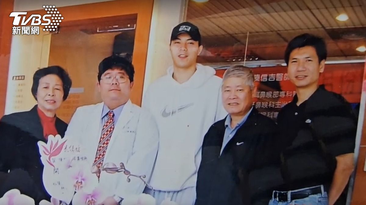 陳信吉醫師病逝…服務鄉親20年「暖備漫畫給病童」 9/27二殯告別式│TVBS新聞網