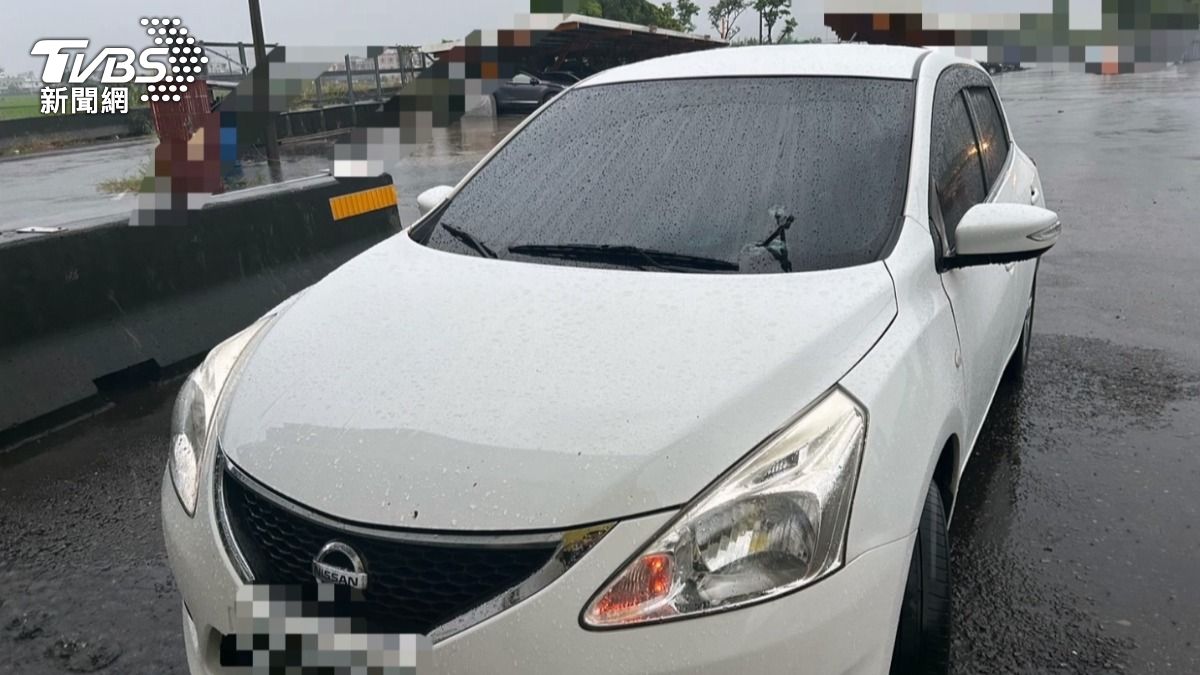 天降老虎鉗！行駛國道插進擋風玻璃 車主驚險躲死劫│TVBS新聞網