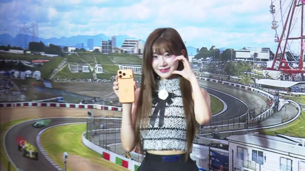 果粉擠爆電信門市！拄拐杖也堅持來 Pro系列「宇宙橙」最搶手│TVBS新聞網