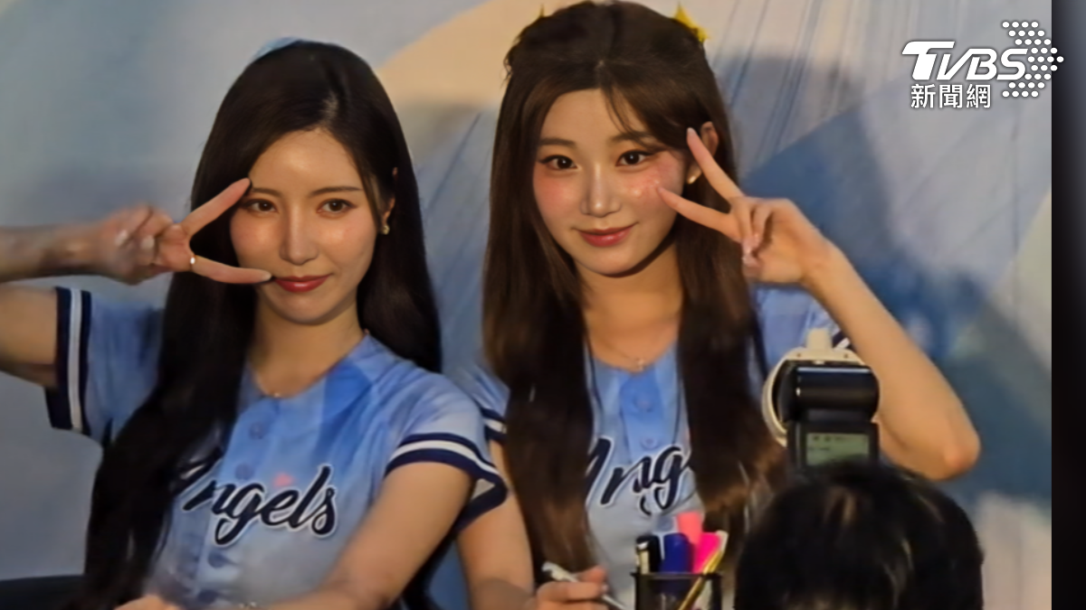 想跟李珠珢見面！大巨蛋湧現人群 還有Super Junior粉絲搶領小卡│TVBS新聞網