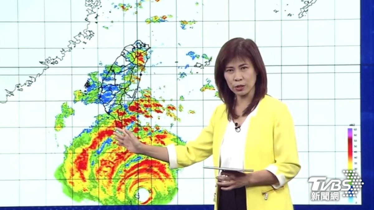 怪物颱風「樺加沙」巔峰襲台！ 花東雨愈晚愈狂│TVBS新聞網