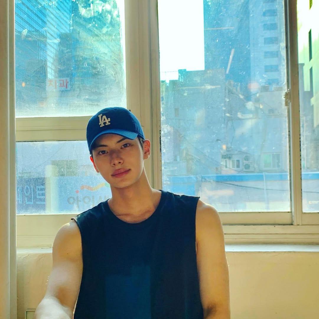 《暴君的廚師》李彩玟14件小故事！放閃女友柳茶憐、IG作品總整理│TVBS新聞網