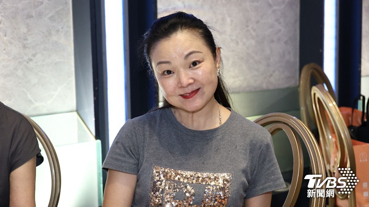 消失演藝圈18年！57歲夏禕罕見亮相 當阿嬤「驚人近況」曝光│TVBS新聞網