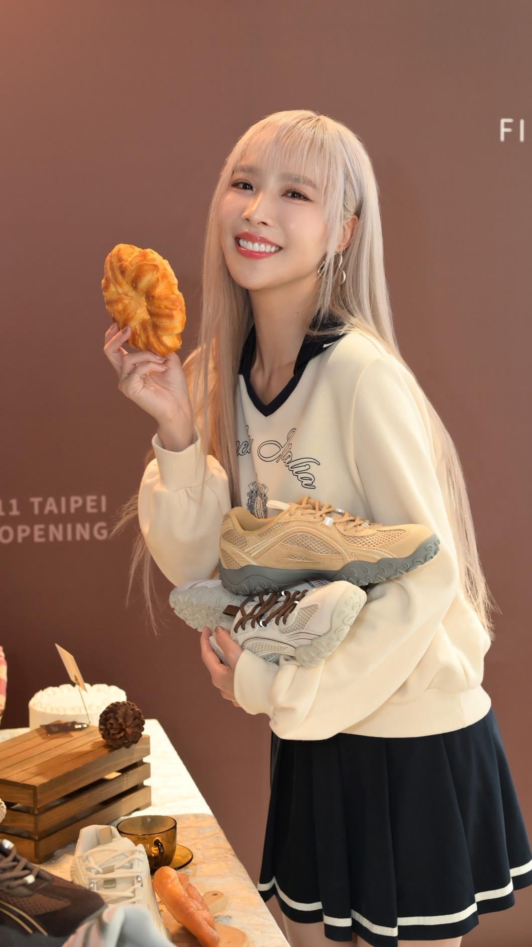 嘎琳週末最後一舞！樂天團長Rina曝「私下互動」嘆：是很好的女孩│TVBS新聞網