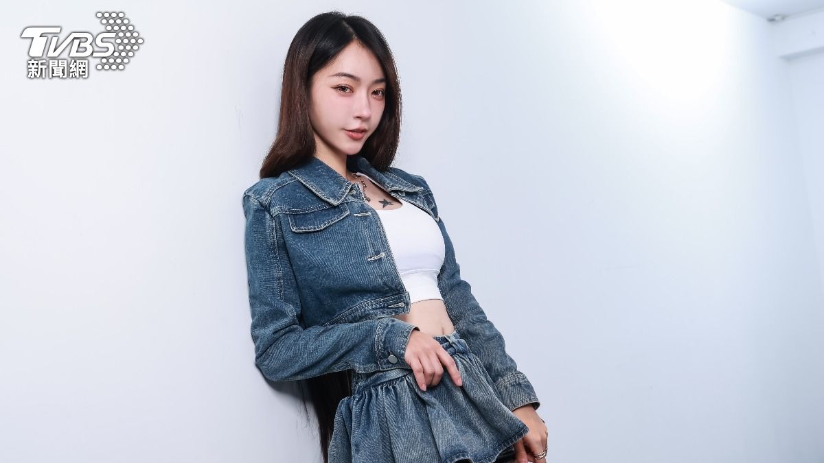 JKF女郎大尺度太辣！攝影師拍一半「突起反應」 狂收鳥照驚：有點小│TVBS新聞網