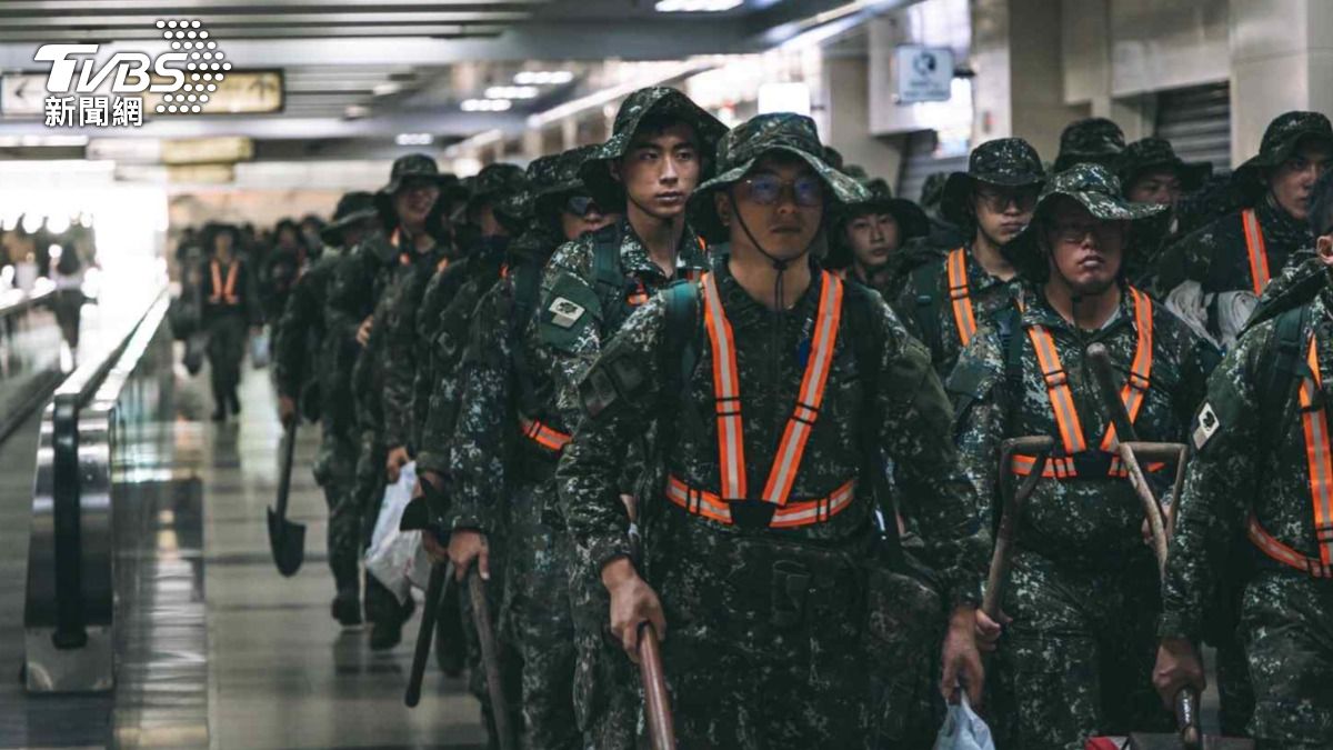 第三作戰區550人支援花蓮！第7天救災「鏟子超人」齊出動│TVBS新聞網