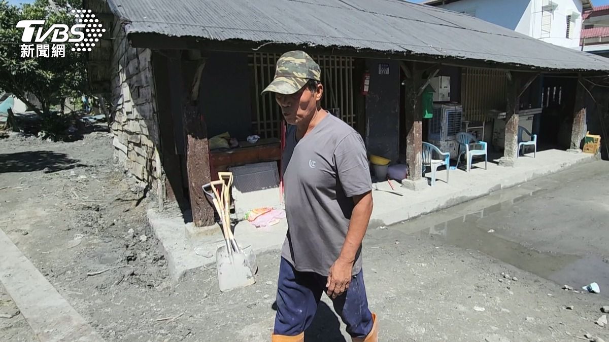 驚險逃生！老翁「洪水淹胸口」 專家：花蓮災區50%災民恐患PTSD│TVBS新聞網