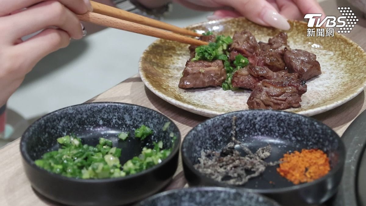 國定假日時薪翻倍！餐飲業急「加薪搶人」 兼職員工：全排滿│TVBS新聞網