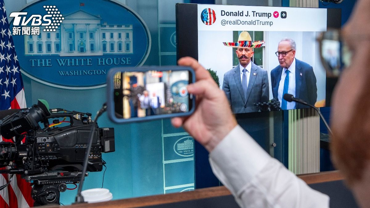 歧視？ 川普AI惡搞民主黨眾院領袖 范斯緩頰：只是開玩笑│TVBS新聞網