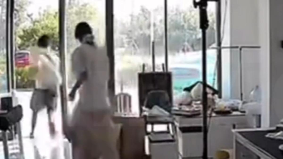 小米車主驚魂！無人SU7自己開走 監視器捕捉「離奇瞬間」│TVBS新聞網