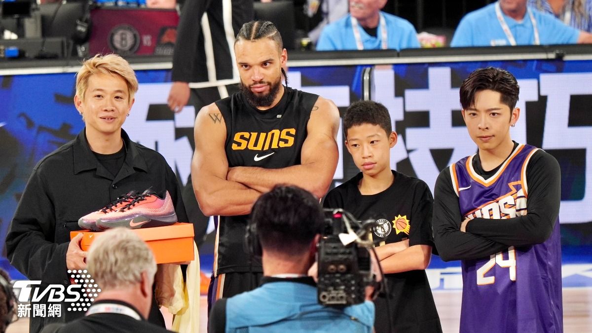 多圖／票價最貴2萬仍爆滿！NBA中國賽球迷日 歐尼爾.姜濤現身│TVBS新聞網