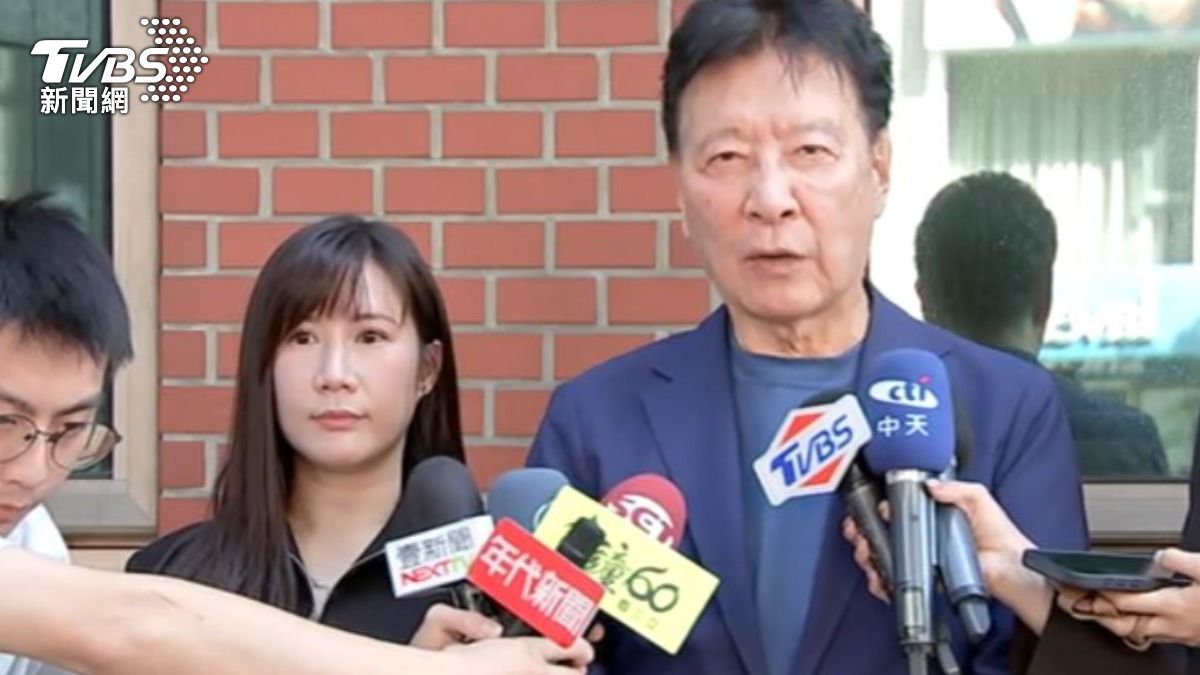 遭AI變造與郝龍斌擁吻 趙少康陪柳采葳報案│TVBS新聞網