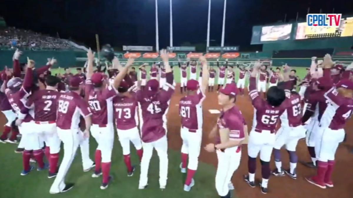 樂天桃猿奇蹟逆轉！連勝3場闖台灣大賽 賴清德坦言「最難受的一晚」│TVBS新聞網