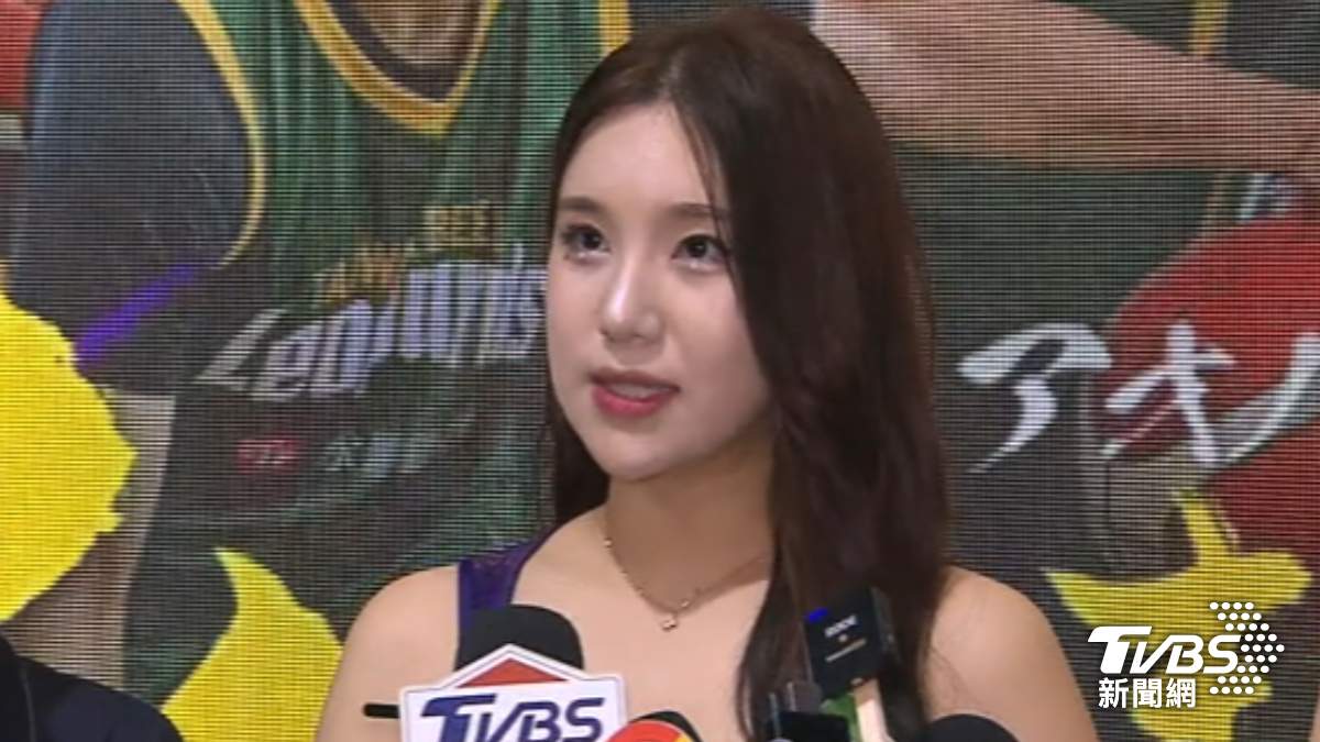 雲豹啦啦隊也有「三本柱」！ 徐賢淑加盟 核彈女神也來│TVBS新聞網