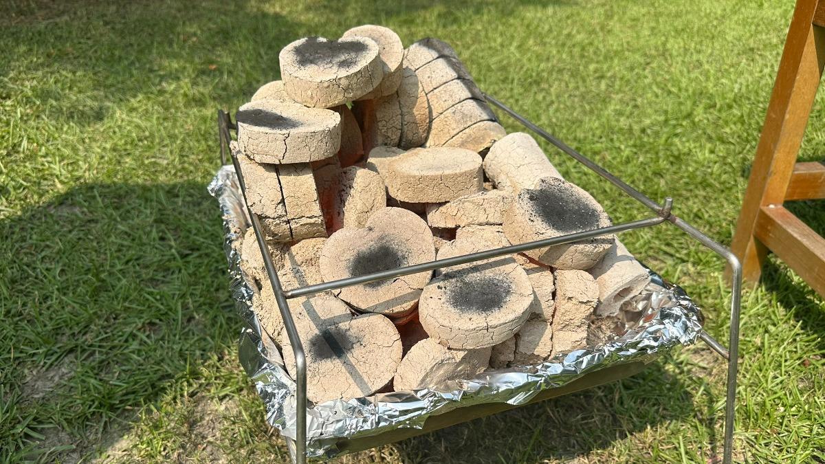 6000噸葡萄枝變黑金！彰化農業廢枝「碳」出2.4億產值│TVBS新聞網