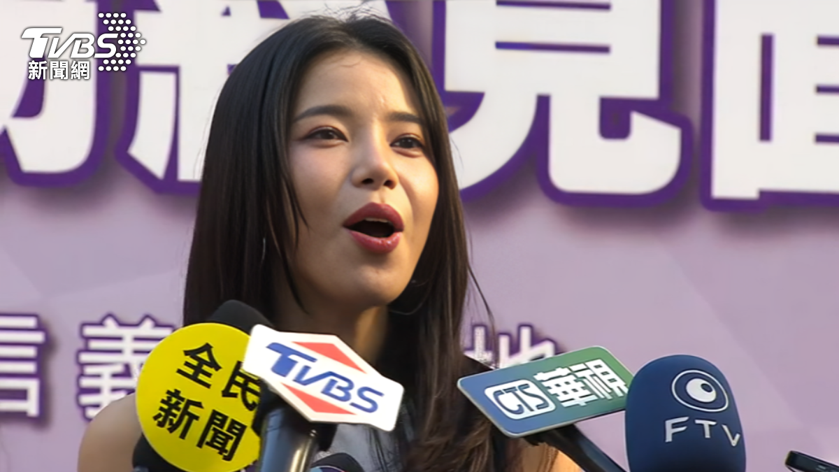 頌樂台北見面會上名粉絲嗨爆！開金嗓飆唱《Golden》│TVBS新聞網