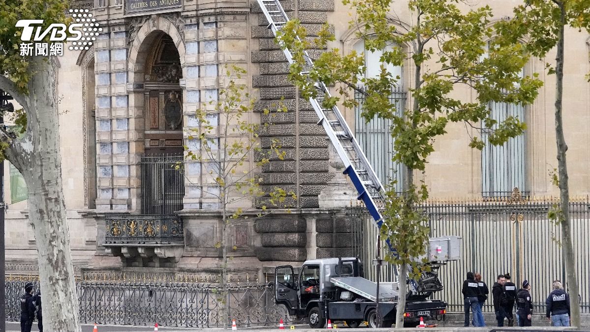 法國羅浮宮遭蒙面匪闖入！9件拿破崙珠寶「7分鐘內消失」 │TVBS新聞網