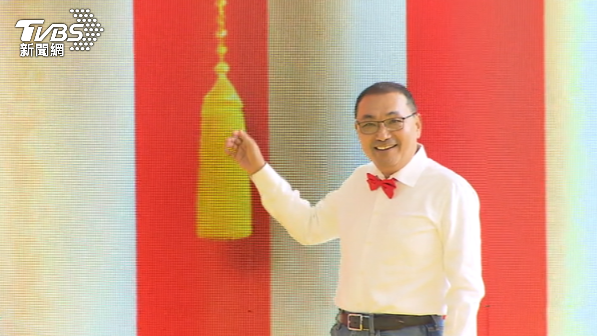 逛新北歡樂耶誕城 站前水池廣場啖美食│TVBS新聞網