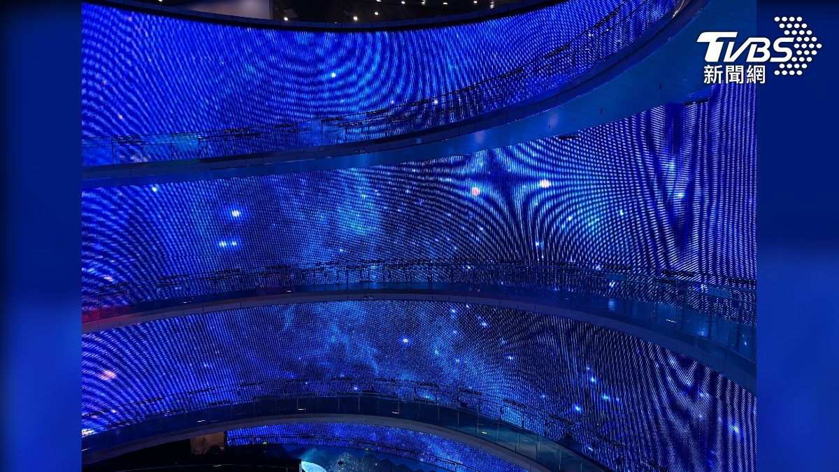 銀河搬進博物館 8層樓高巨型LED螢幕吸引百萬人打卡│TVBS新聞網