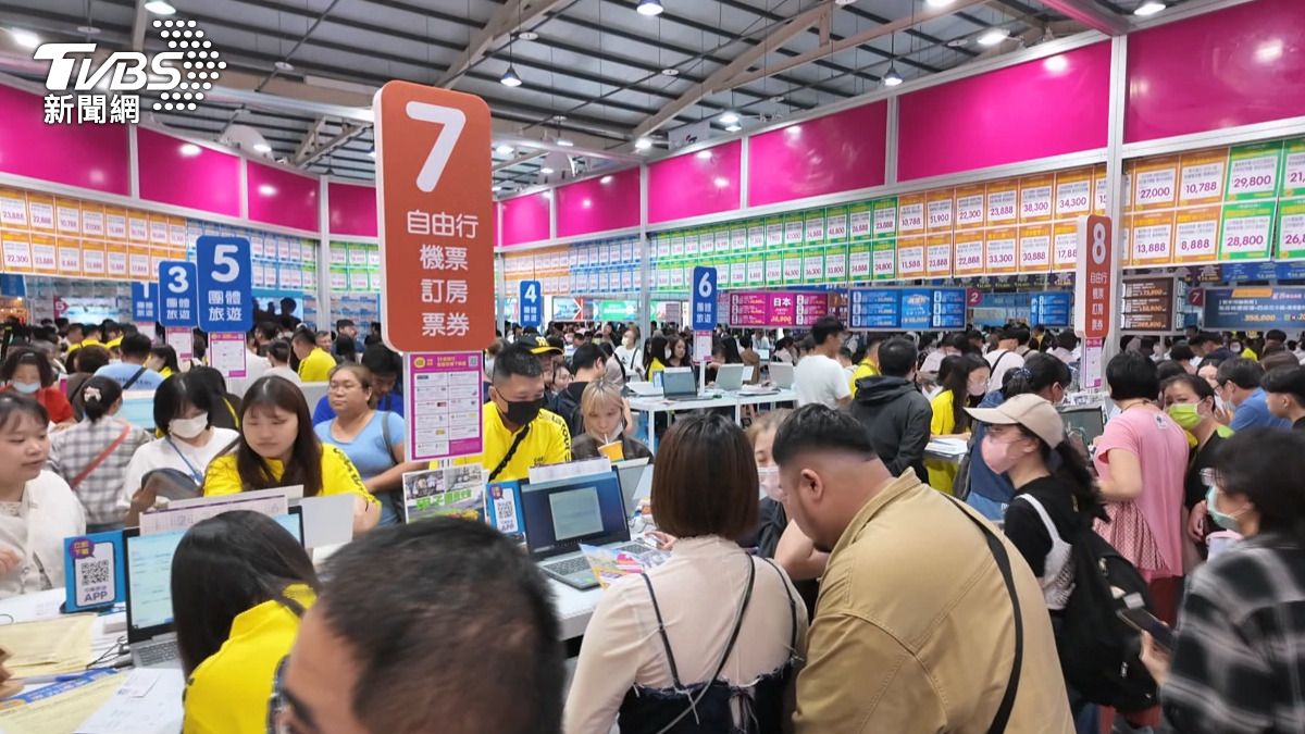 「999元機票比高鐵還便宜」台中飛峴港激優惠 台中旅展搶購潮 │TVBS新聞網