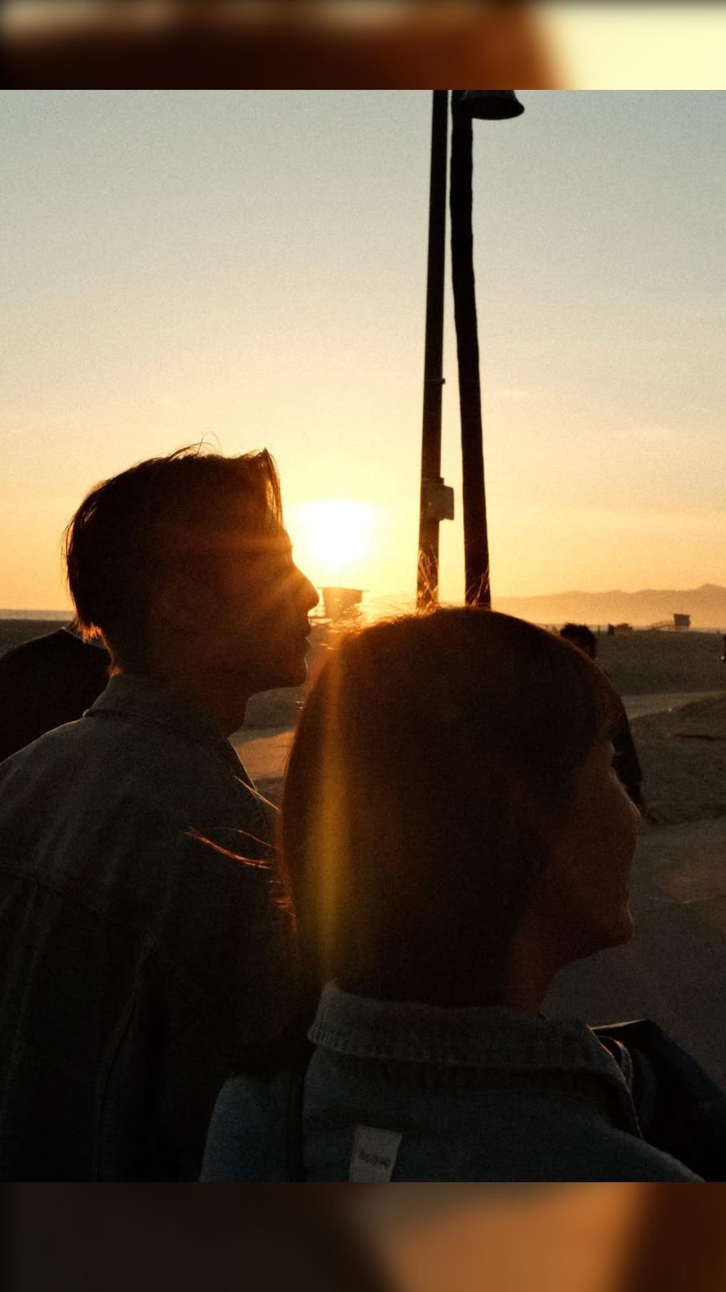 王子、粿粿不倫戀早在4月慶生文就藏伏筆？「第13張照」疑已定情 網友超傻眼│TVBS新聞網