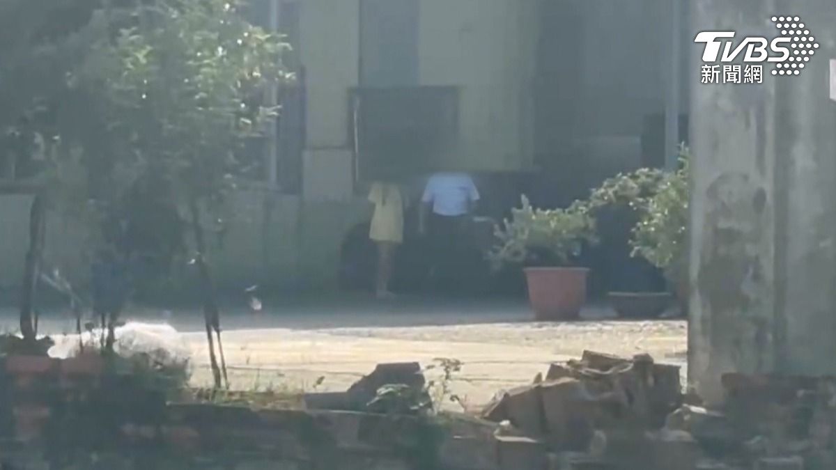 控「老密醫」私售抗生素！女兒駁：無醫師、僅賣保健食品│TVBS新聞網