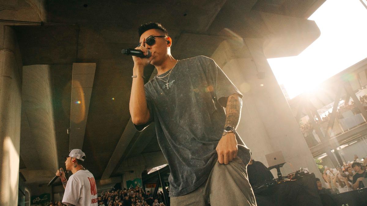 粉絲暴動！頑童MJ116快閃台中開唱 瘦子哄娃超暖舉動曝│TVBS新聞網