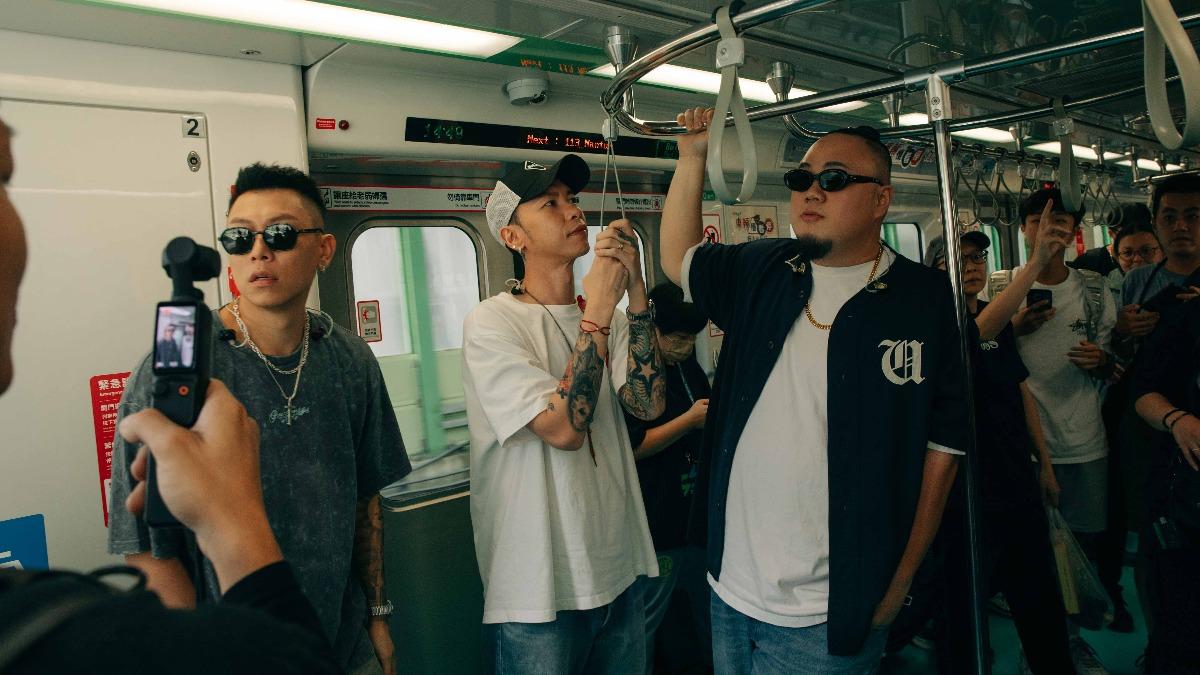 粉絲暴動！頑童MJ116快閃台中開唱 瘦子哄娃超暖舉動曝│TVBS新聞網