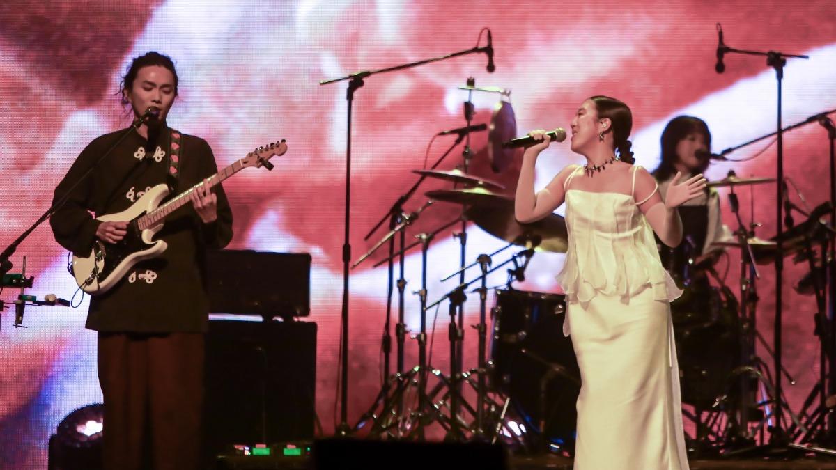 錦雯清唱〈足芳足芳〉6字遭討5萬版權費 李竺芯首露面吐心聲│TVBS新聞網