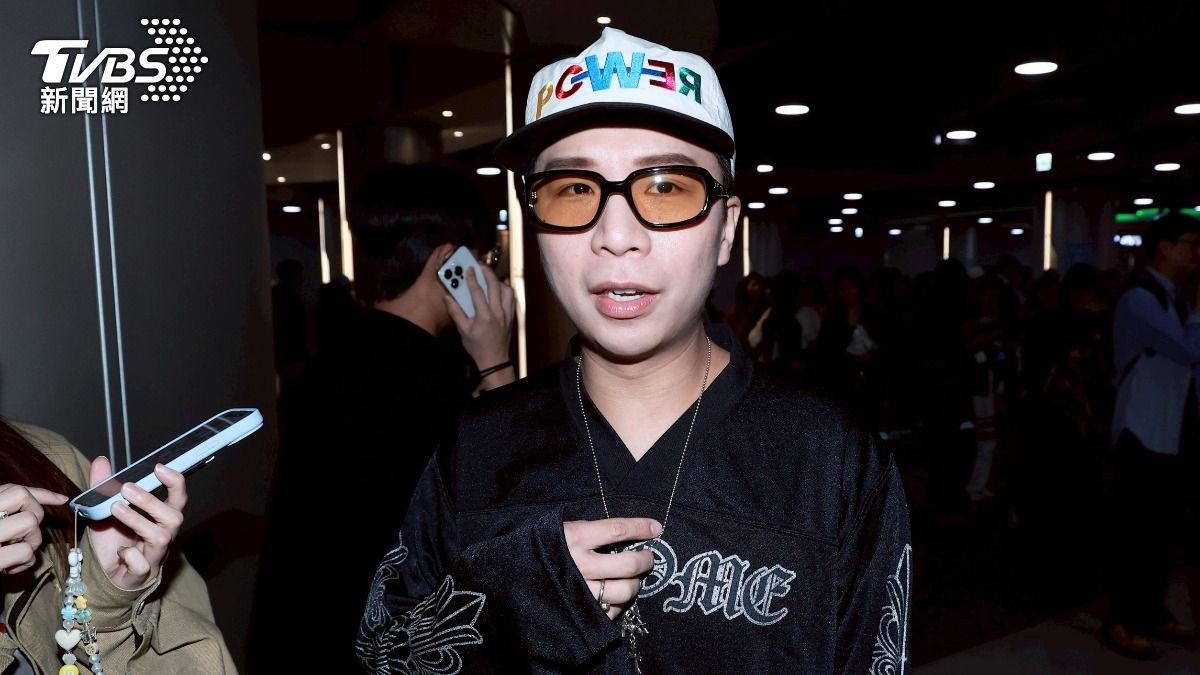 直擊／小S來了！身穿周邊T低調朝聖GD 林心如、李聖傑全到場│TVBS新聞網