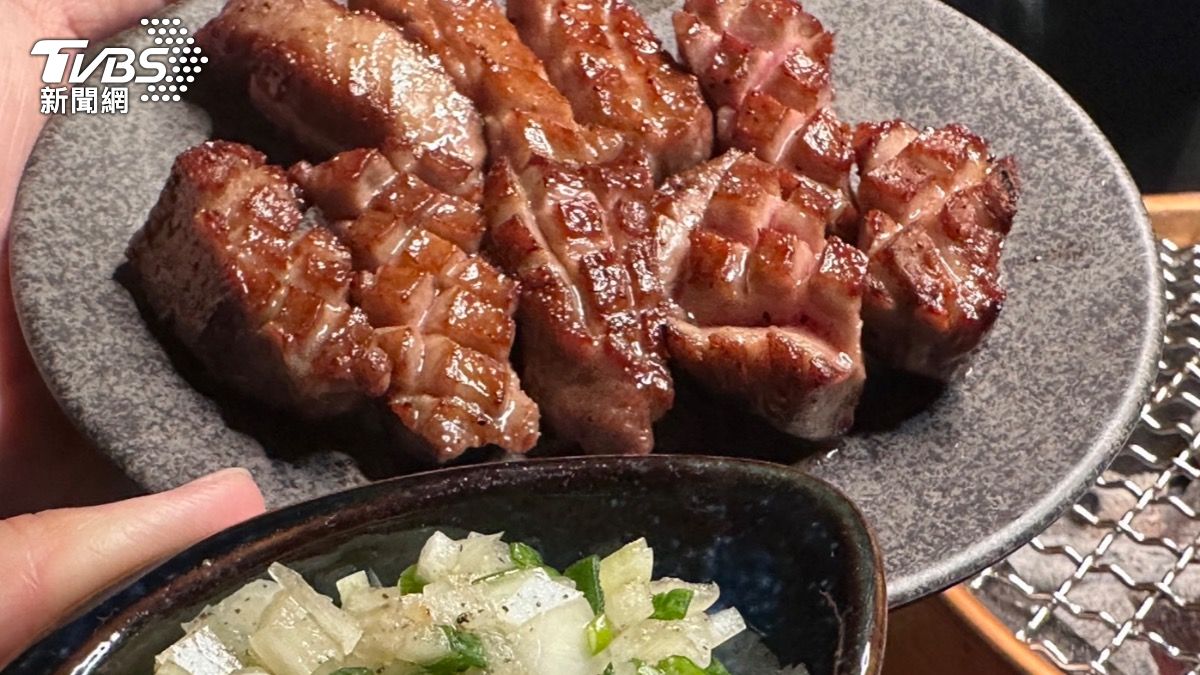 韓流遇上炭火香！KT Wiz雙姝體驗台灣燒肉│TVBS新聞網