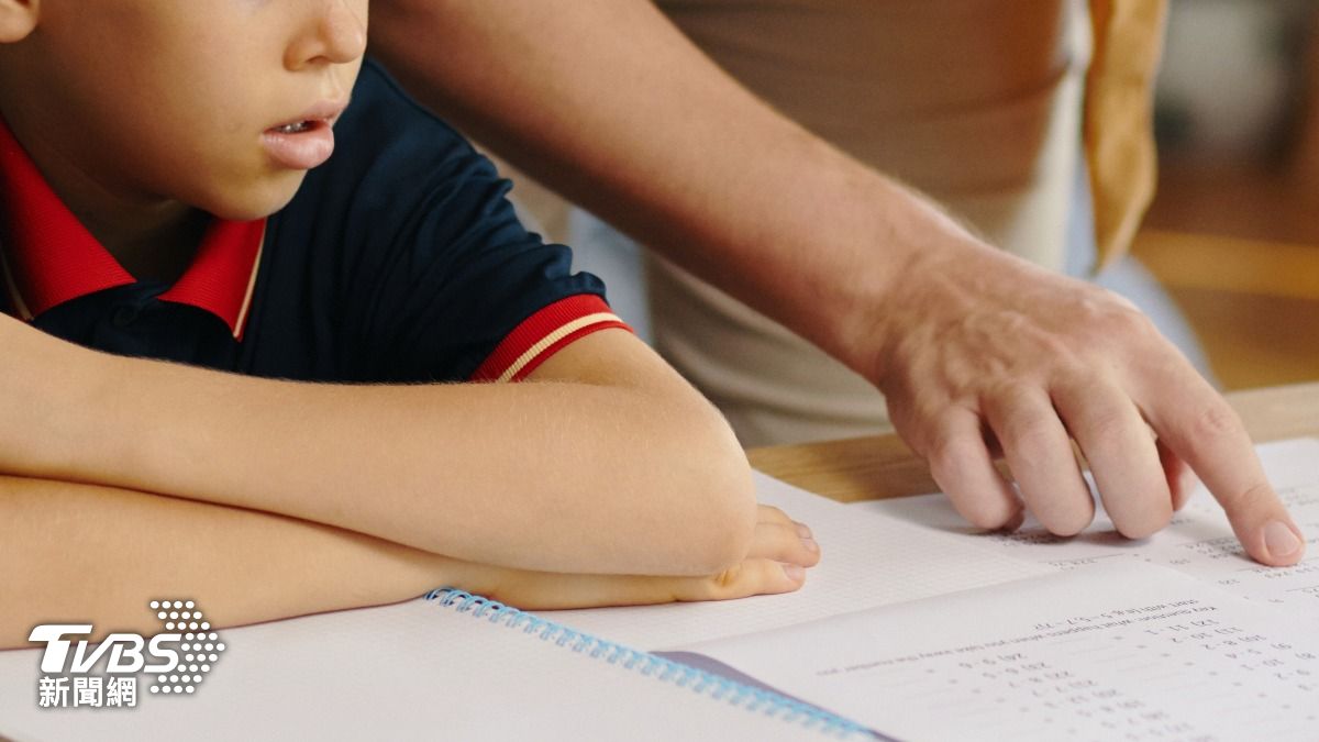 強迫小孩念書算家暴！越南立法防虎爸虎媽 最高罰13000│TVBS新聞網