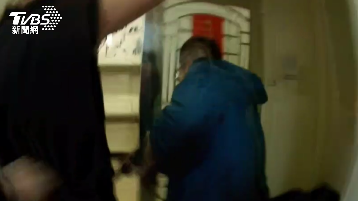 月洗2000萬！跨國博弈機房被抄 4億賭資流向曝光│TVBS新聞網