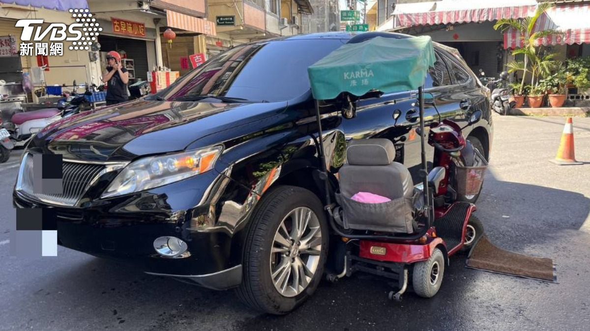 有片／剛就醫欲返家…印尼看護載99歲嬤撞車 她頭部重創亡│TVBS新聞網