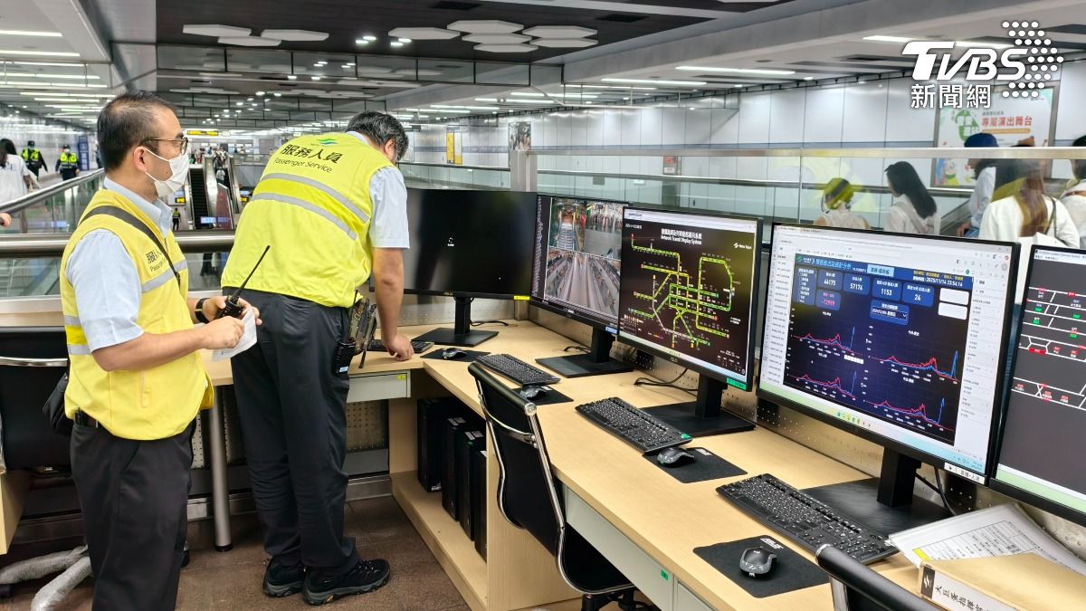 SUPER JUNIOR大巨蛋開唱吸3萬粉 散場人潮如跨年│TVBS新聞網