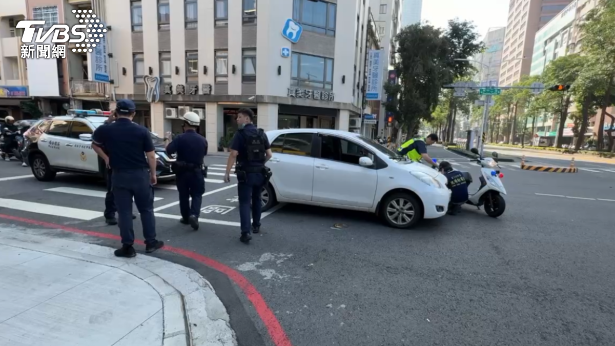 通緝犯拒檢逃跑！叫代駕快開車 警開2槍示警 1車4人都被辦│TVBS新聞網