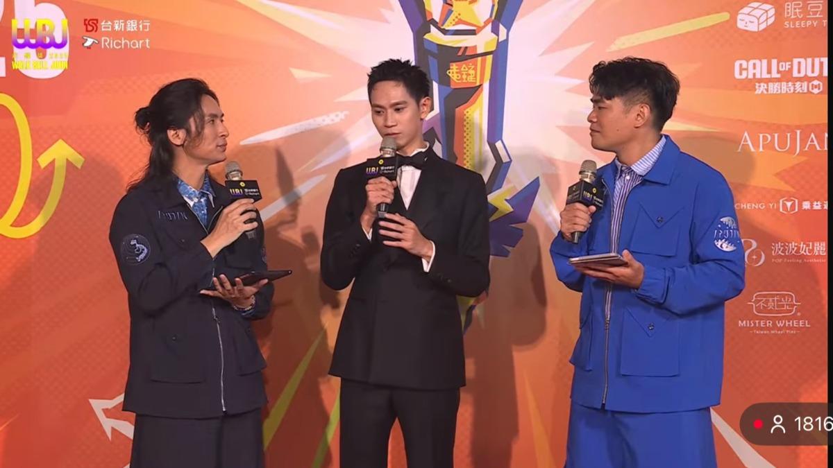 Andy老師來了！走鐘獎紅毯秒變追星現場 超狂驚人狀態曝│TVBS新聞網