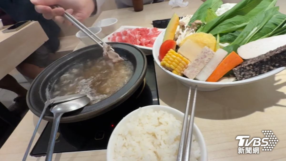 連鎖火鍋「4人吃一大鍋」快沒了 親子客：不便│TVBS新聞網