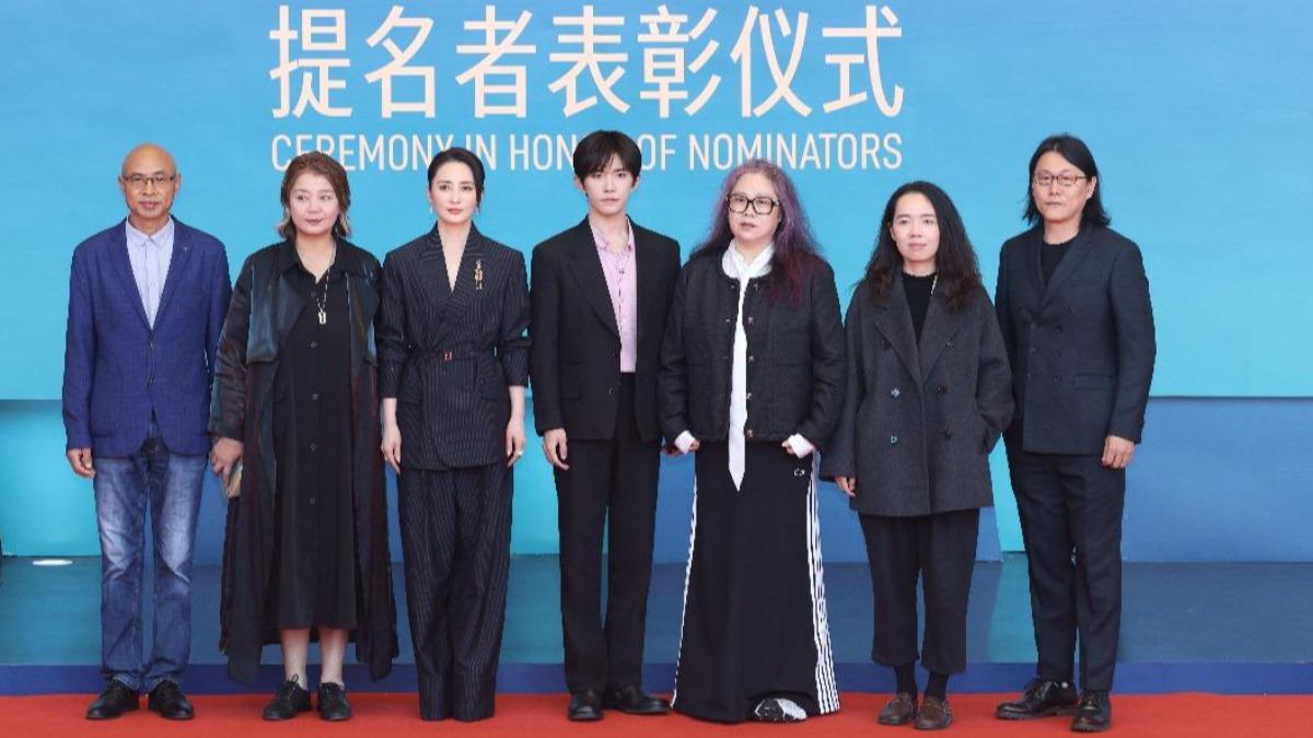 史上「最年輕影帝」！24歲易烊千璽《小小的我》奪金雞獎│TVBS新聞網