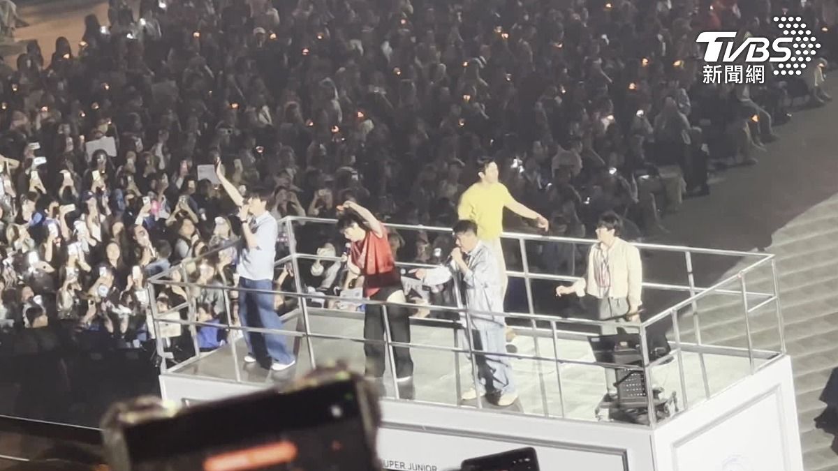 Super Junior大巨蛋Day2！始源親回風波「再相信我一次吧」│TVBS新聞網