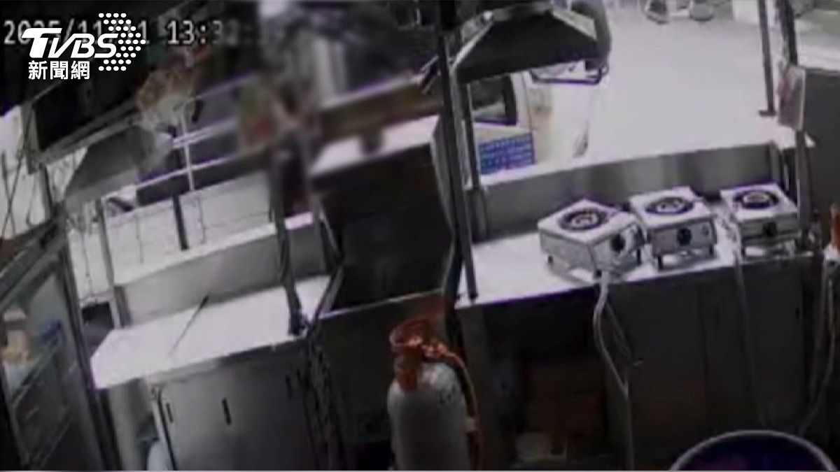 到一中商圈收貨臨停「車門沒鎖」 8萬現金+iPhone秒被偷│TVBS新聞網