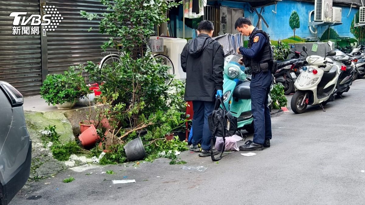 快訊／三重男「背部大面積挫傷」倒路邊送醫亡 警追身分查死因│TVBS新聞網