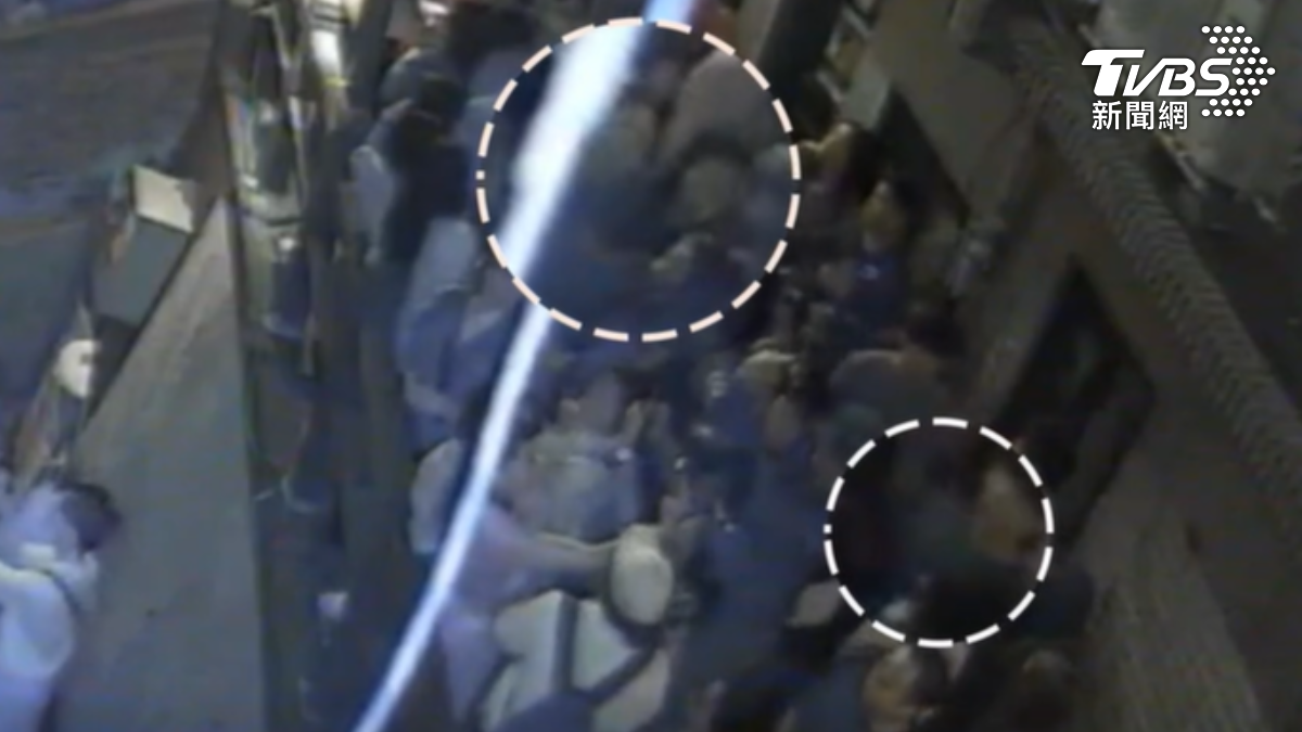 九份扒手團出沒！蒙古籍竊嫌「分工」行竊 遊覽車火災意外被捕│TVBS新聞網