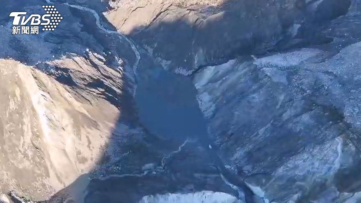 「紋面阿嬤」雕像終脫困！花蓮土石流肆虐 堰塞湖仍存隱憂│TVBS新聞網