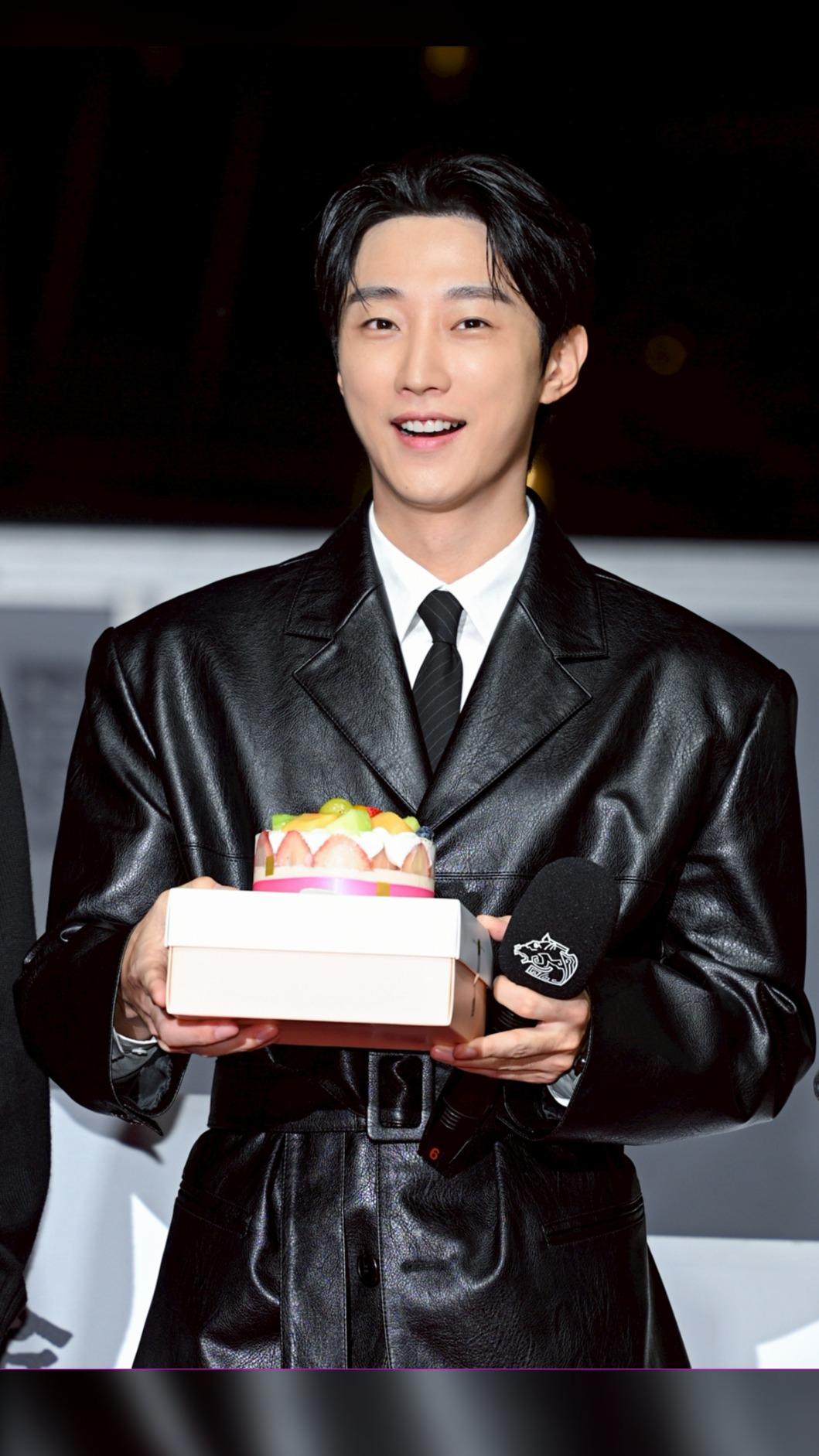 金馬62／振永胸肌太搶戲讓宋柏緯分心到狂NG 在台灣過生日開心許願│TVBS新聞網