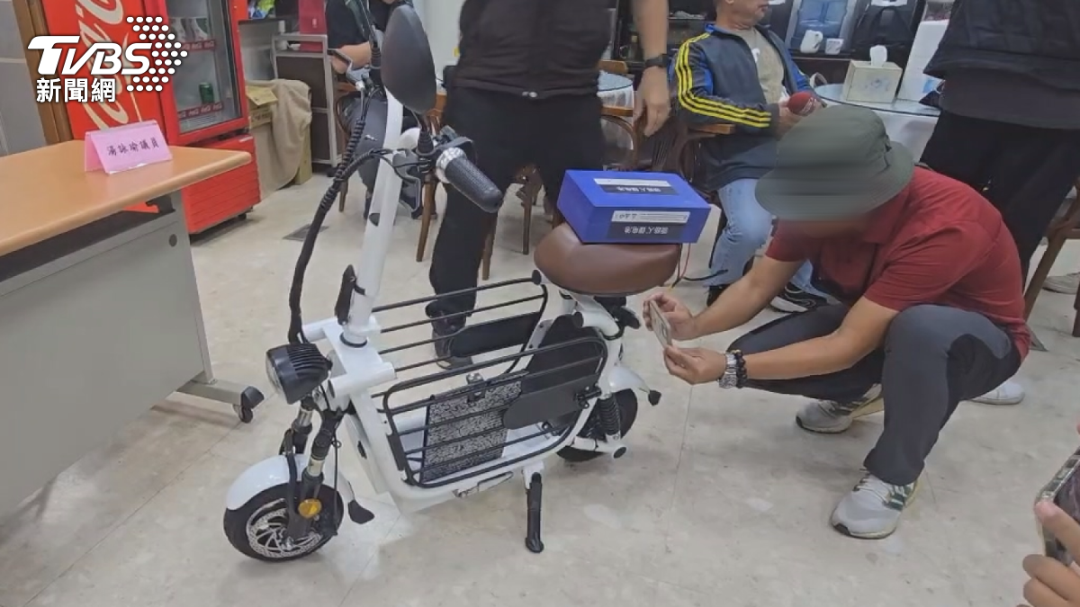 寵物電動車爭議延燒！ 議員、業者隔空互槓開撕│TVBS新聞網