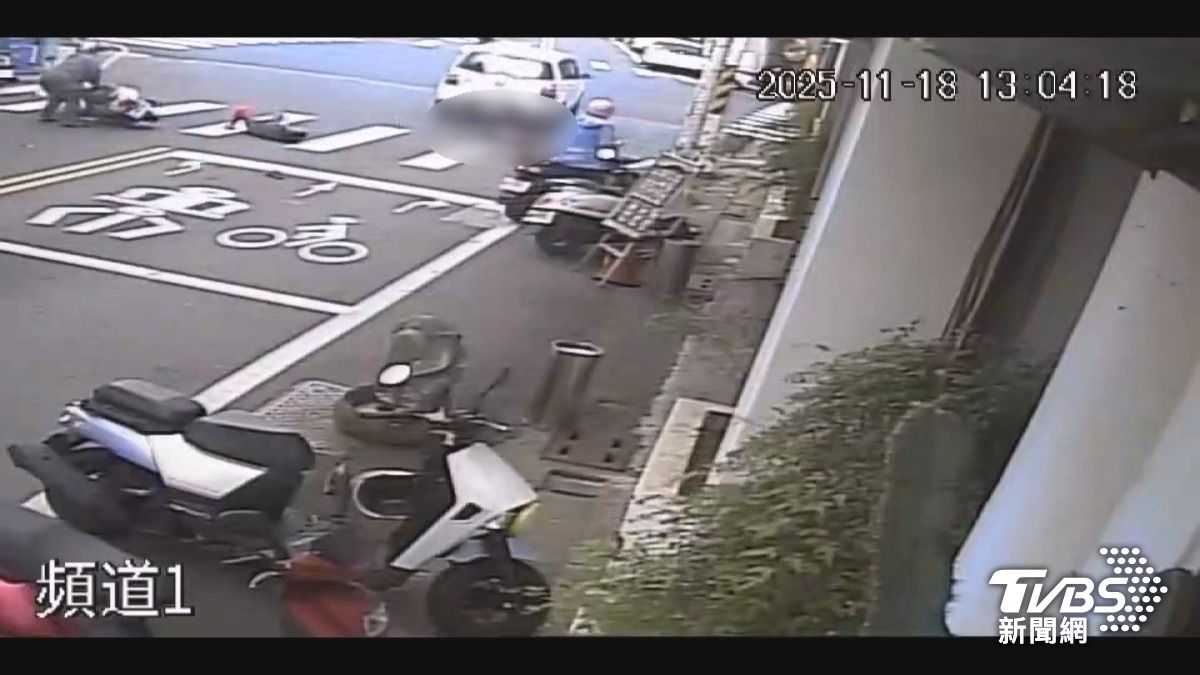 彰化停等紅燈被輾亡！64歲女騎士命喪車輪下 肇事白車加速逃逸│TVBS新聞網